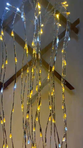 ARRANJOS DE 200 LEDS COM ESTROBINHOS